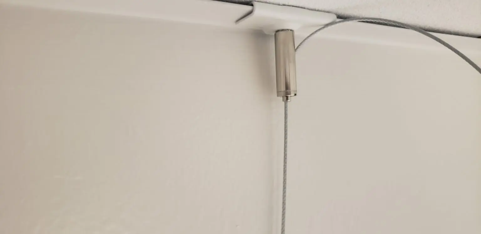 Buy UrbanTrapeze® Edge Molding Grip Clip ($3.59) | Ceiling Outfitters